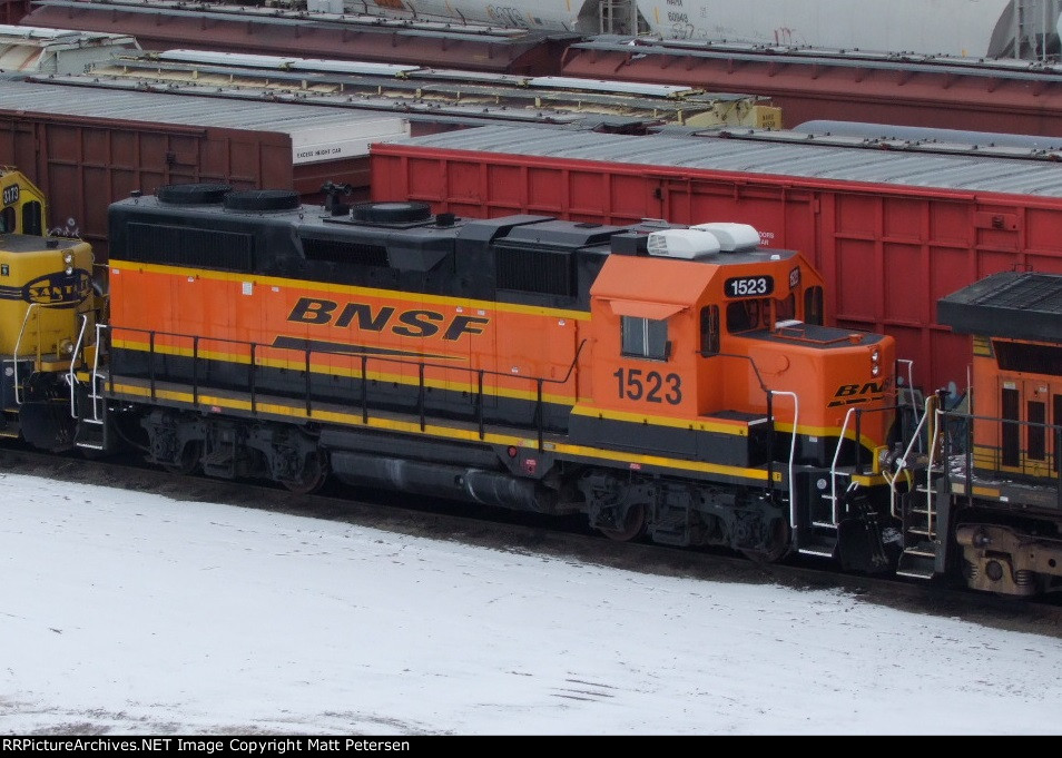 BNSF 1523